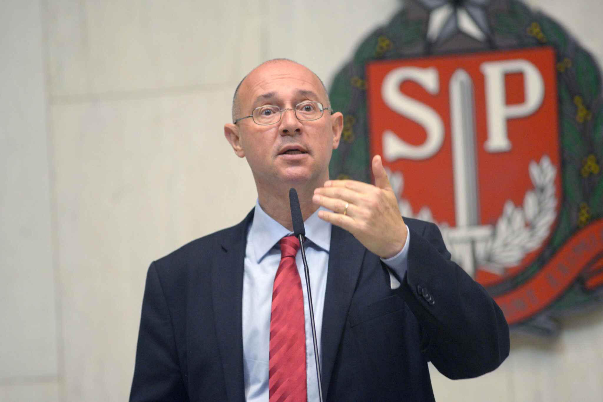 Paulo Fiorilo cobra investigação e expõe escândalo. Ministério Público ...